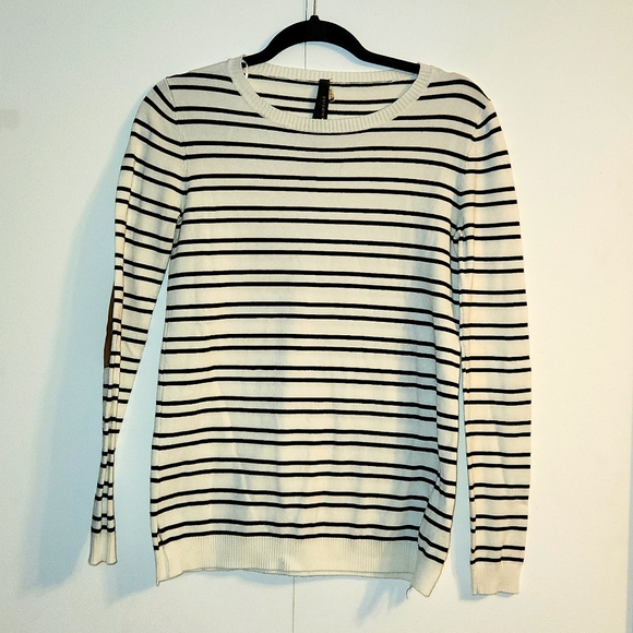 Renee C. | Sweaters | Renee C Aubree Elbow Patch Striped Pullover Sweater In White With Black ...